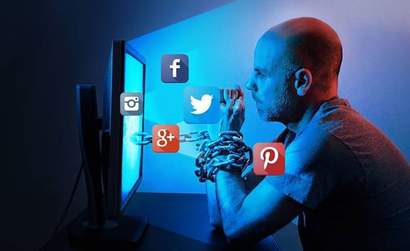 6 Negative Effects Of Social Networks: Be Careful With Them - GEARRICE