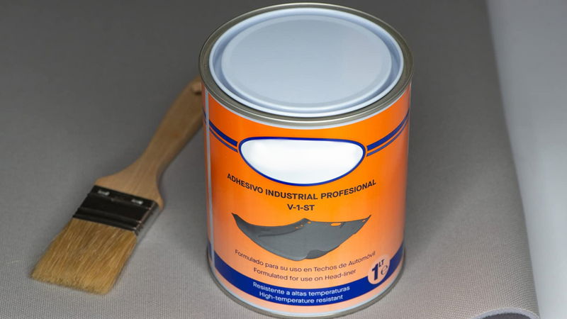 Cómo arreglar el techo despegado del coche