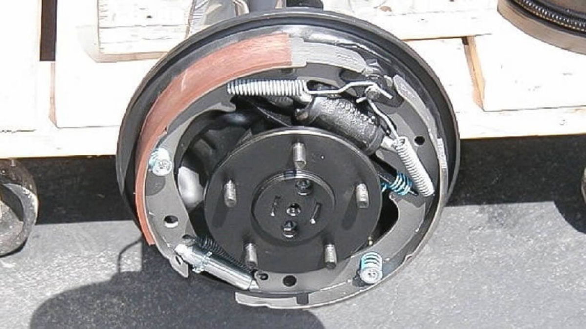 Qué son los frenos de tambor y cómo funcionan