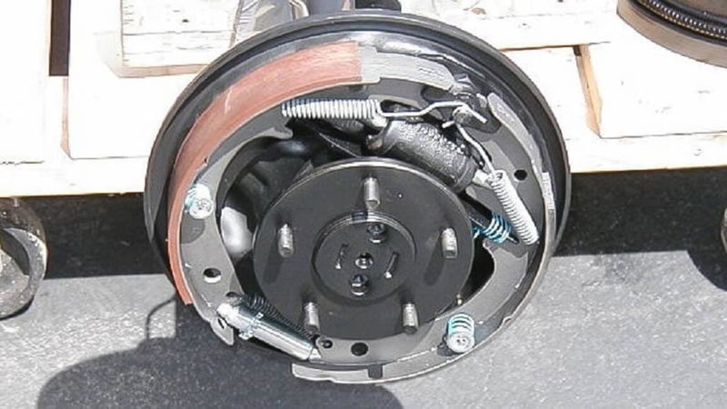 Qué son los frenos de tambor y cómo funcionan