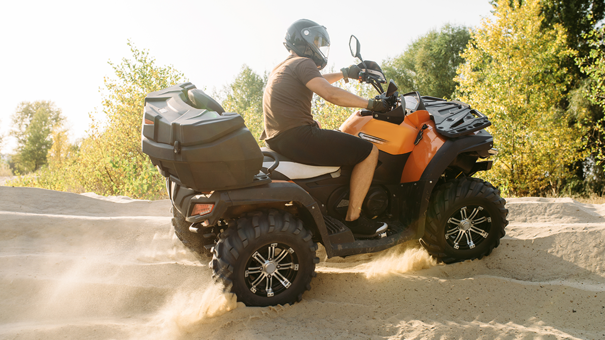 Conducir un quad en ciudad, ¿es legal?