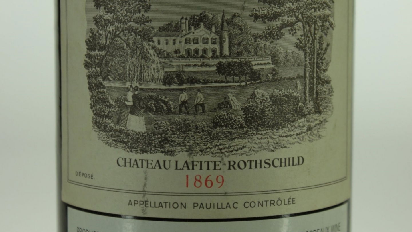 Revisa la bodega que tiene tu suegro: estos son los vinos más caros del mundo y podría tener alguno