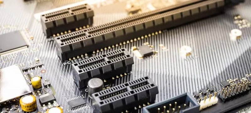 Cuáles son los conectores de la placa base, qué tipos hay y para qué sirven